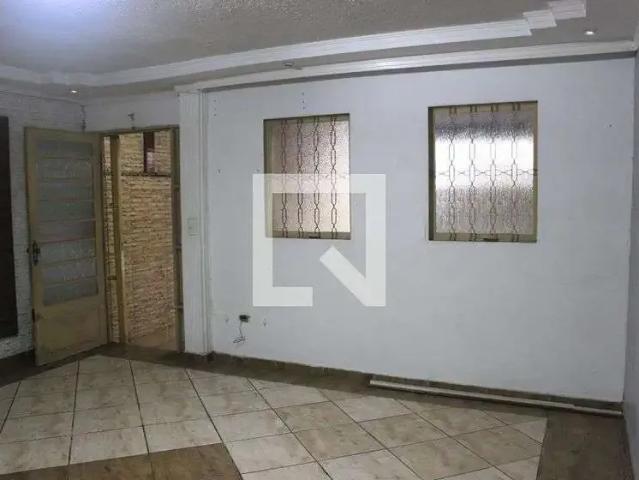 Casa / Sobrado para Locação em Guarulhos/SP Jardim Cocaia 3 Quartos