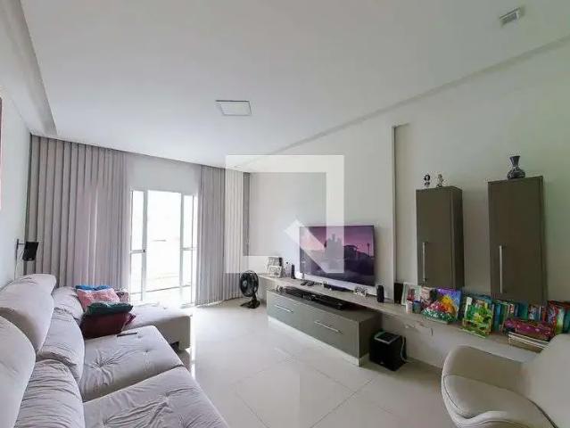 Casa / Sobrado para Locação em Guarulhos/SP Jardim Cocaia 3 Quartos