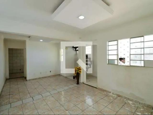 Casa / Sobrado para Locação em Guarulhos/SP Jardim Cocaia 3 Quartos