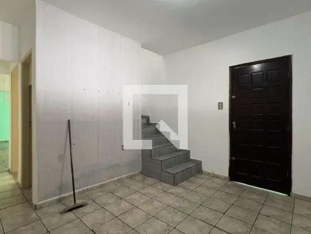 Casa / Sobrado para Locação em Guarulhos/SP Jardim da Mamãe 3 Quartos