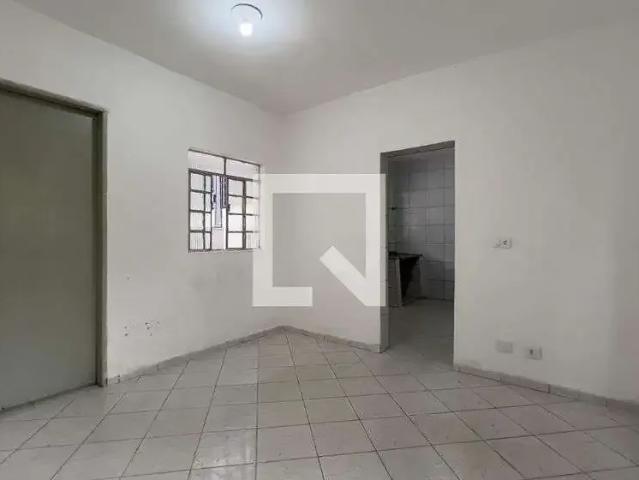 Casa / Sobrado para Locação em Guarulhos/SP Jardim Guilhermino 1 Quartos