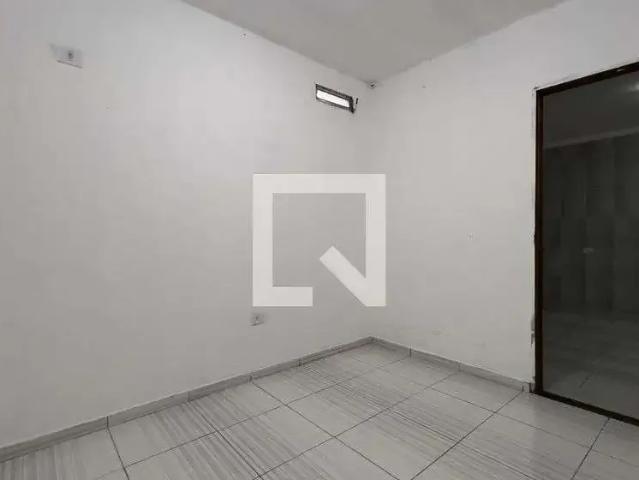 Casa / Sobrado para Locação em Guarulhos/SP Jardim Guilhermino 1 Quartos