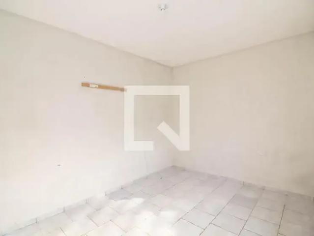 Casa / Sobrado para Locação em Guarulhos/SP Jardim Guilhermino 2 Quartos