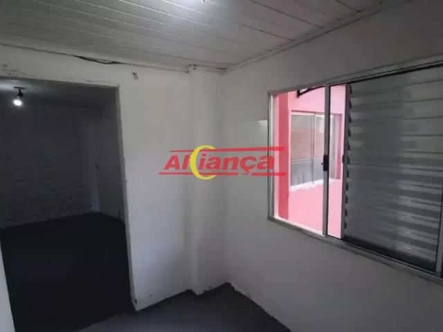 Casa / Sobrado para Locação em Guarulhos/SP Jardim Palmira 1 Quartos