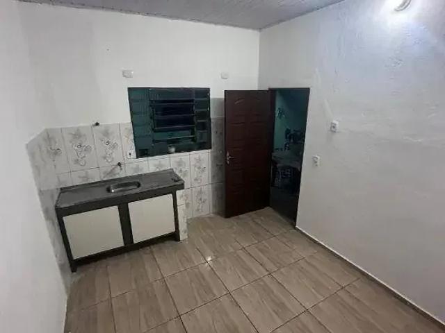 Casa / Sobrado para Locação em Guarulhos/SP Jardim Pinhal 1 Quartos