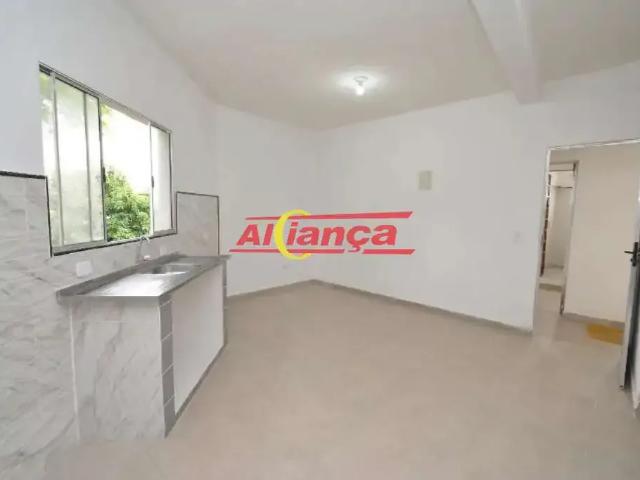 Casa / Sobrado para Locação em Guarulhos/SP Jardim Presidente Dutra 1 Quartos