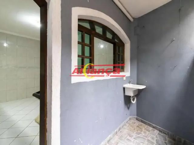 Casa / Sobrado para Locação em Guarulhos/SP Jardim Rosana 1 Quartos