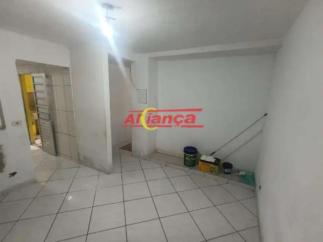 Casa / Sobrado para Locação em Guarulhos/SP Jardim São João 1 Quartos