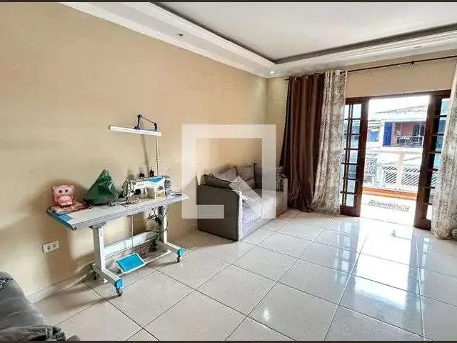 Casa / Sobrado para Locação em Guarulhos/SP Jardim São João 3 Quartos