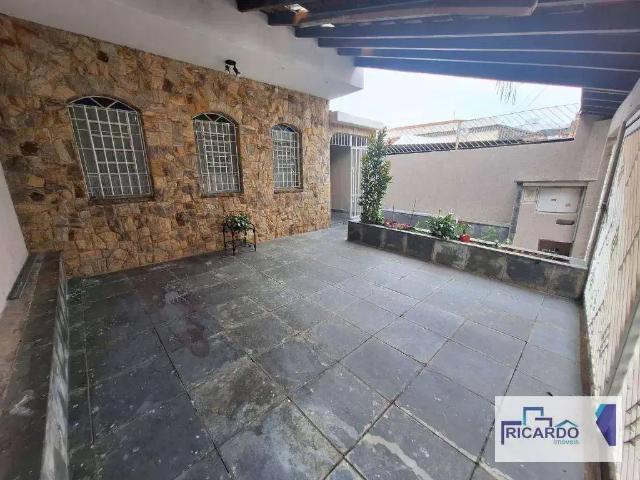 Casa / Sobrado para Locação em Guarulhos/SP Jardim Santa Mena 4 Quartos