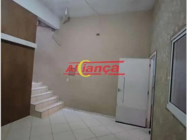 Casa / Sobrado para Locação em Guarulhos/SP Jardim Santa Emilia 2 Quartos