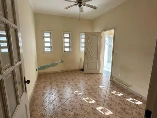Casa / Sobrado para Locação em Guarulhos/SP Centro 2 Quartos