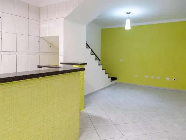 Casa / Sobrado para Locação em Guarulhos/SP Jardim Tranqüilidade 2 Quartos