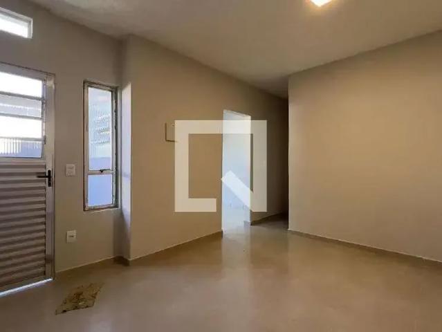 Casa / Sobrado para Locação em Guarulhos/SP Mikail II 1 Quartos