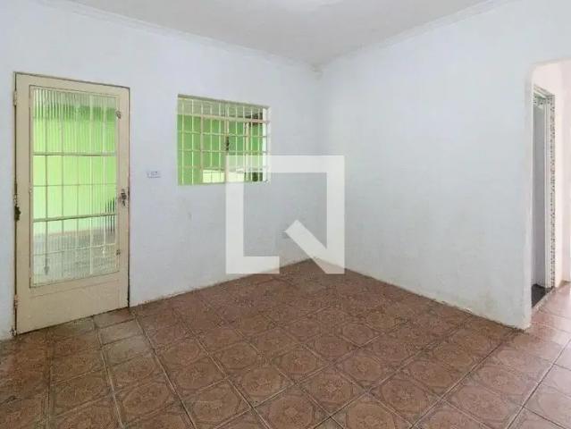 Casa / Sobrado para Locação em Guarulhos/SP Mikail II 2 Quartos