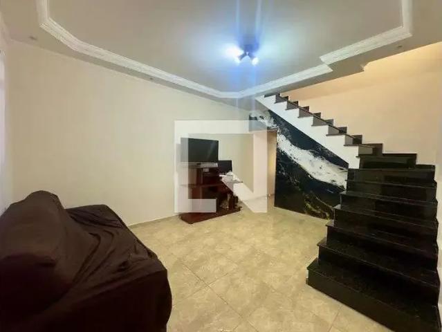 Casa / Sobrado para Locação em Guarulhos/SP Mikail II 2 Quartos