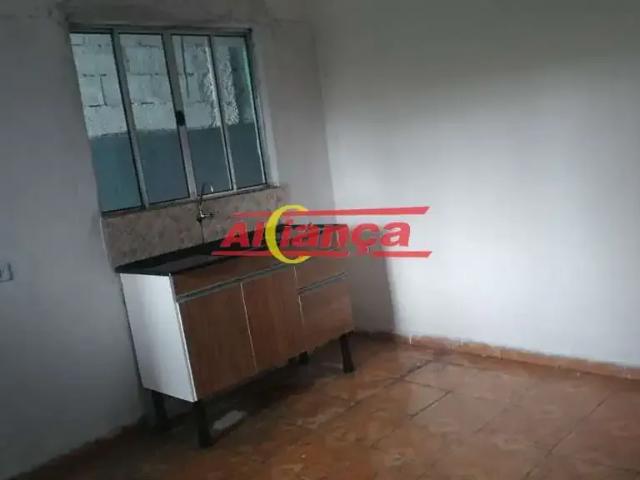 Casa / Sobrado para Locação em Guarulhos/SP Parque Maria Helena 1 Quartos