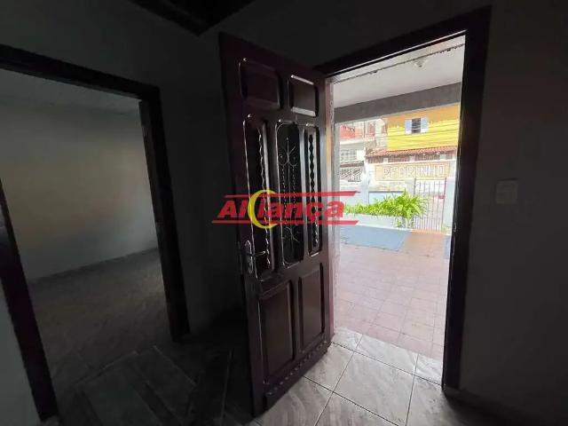 Casa / Sobrado para Locação em Guarulhos/SP Parque Santo Antônio 3 Quartos