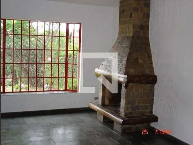Casa / Sobrado para Locação em Guarulhos/SP Picanço 4 Quartos