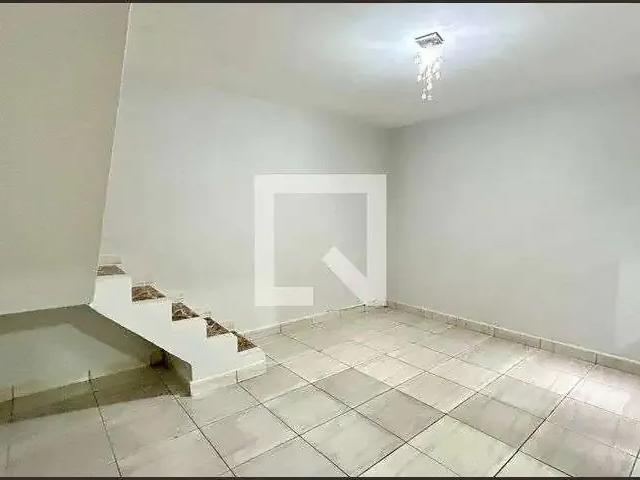 Casa / Sobrado para Locação em Guarulhos/SP Picanço 1 Quartos