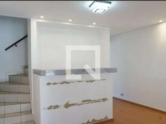 Casa / Sobrado para Locação em Guarulhos/SP Picanço 2 Quartos