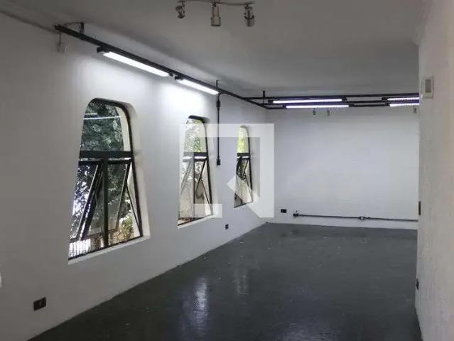 Casa / Sobrado para Locação em Guarulhos/SP Picanço 2 Quartos