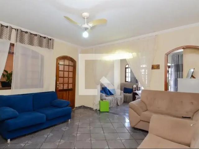 Casa / Sobrado para Locação em Guarulhos/SP Picanço 2 Quartos