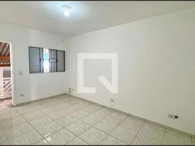 Casa / Sobrado para Locação em Guarulhos/SP Picanço 3 Quartos