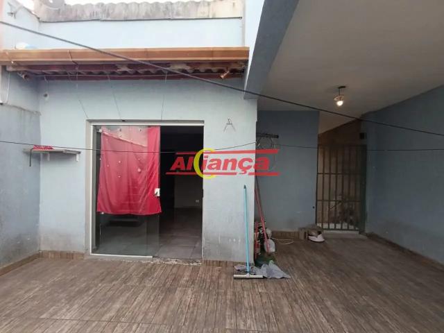 Casa / Sobrado para Locação em Guarulhos/SP Pimentas 2 Quartos