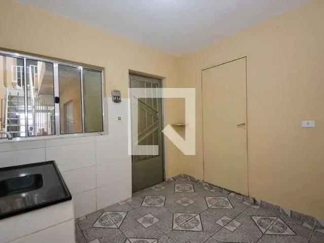 Casa / Sobrado para Locação em Guarulhos/SP Torres Tibagy 1 Quartos