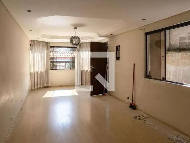 Casa / Sobrado para Locação em Guarulhos/SP Torres Tibagy 3 Quartos