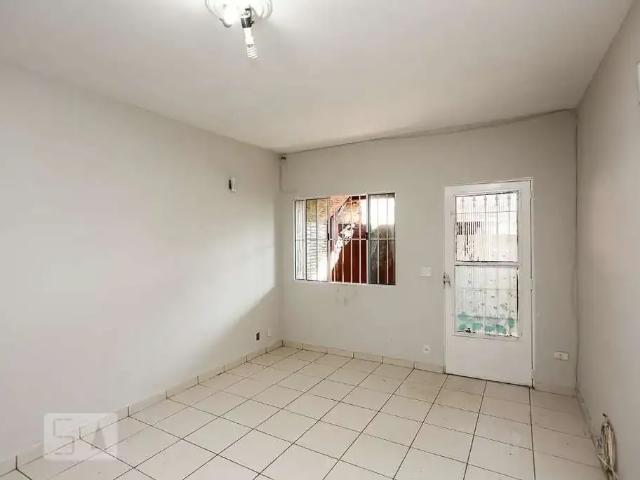 Casa / Sobrado para Locação em Guarulhos/SP Torres Tibagy 3 Quartos