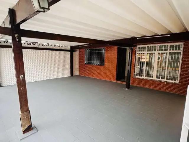 Casa / Sobrado para Locação em Guarulhos/SP Vila Trabalhista 2 Quartos