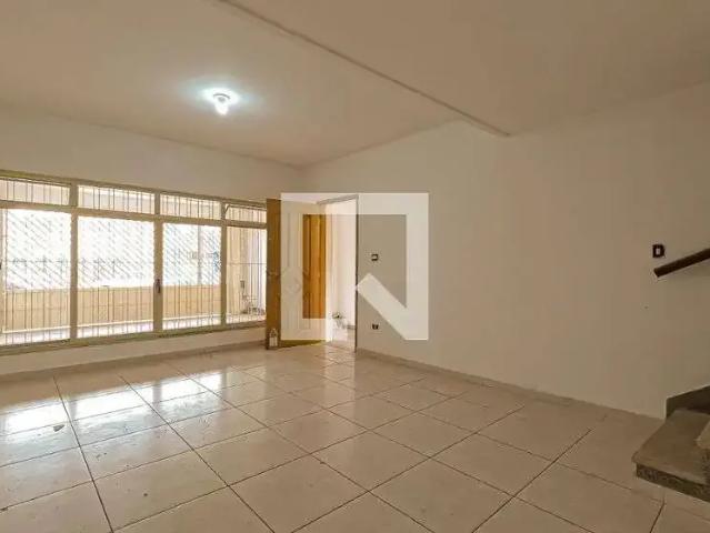 Casa / Sobrado para Locação em Guarulhos/SP Vila Augusta 2 Quartos