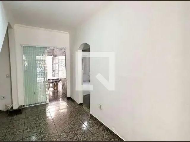 Casa / Sobrado para Locação em Guarulhos/SP Vila Augusta 2 Quartos