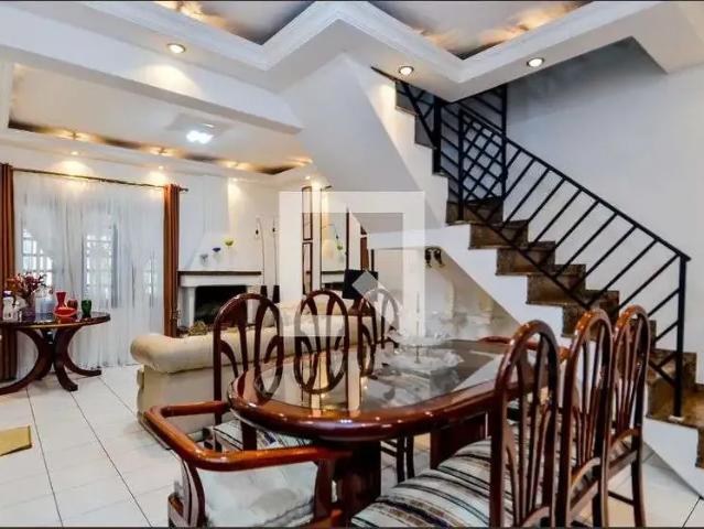 Casa / Sobrado para Locação em Guarulhos/SP Vila Augusta 3 Quartos