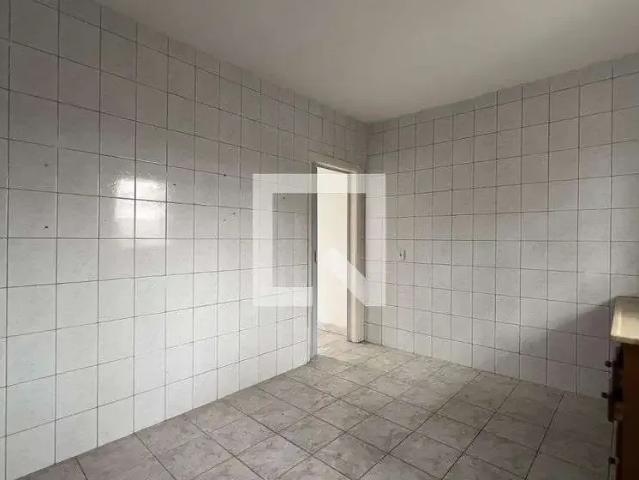 Casa / Sobrado para Locação em Guarulhos/SP Vila Barros 2 Quartos