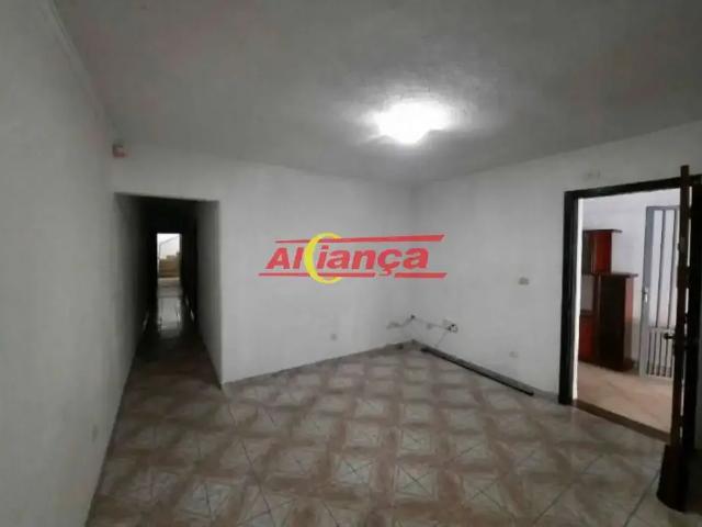 Casa / Sobrado para Locação em Guarulhos/SP Vila Barros 5 Quartos