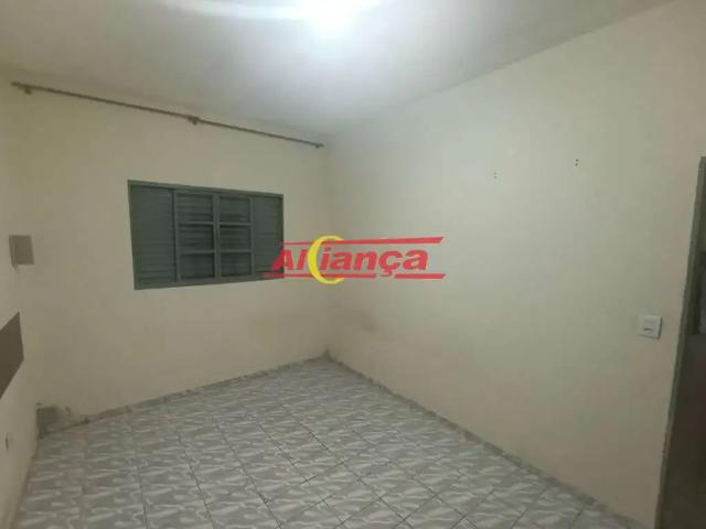 Casa / Sobrado para Locação em Guarulhos/SP Vila Flórida 2 Quartos