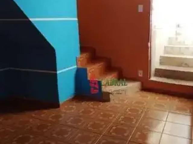 Casa / Sobrado para Locação em Guarulhos/SP Vila Flórida 2 Quartos