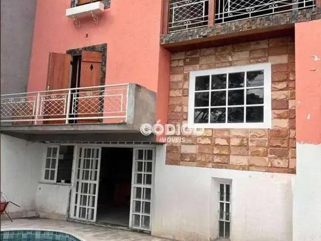 Casa / Sobrado para Locação em Guarulhos/SP Vila Galvão 3 Quartos