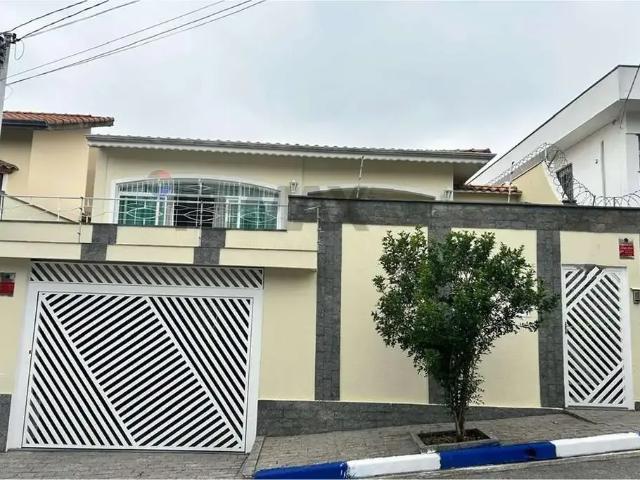 Casa / Sobrado para Locação em Guarulhos/SP Vila Galvão 3 Quartos