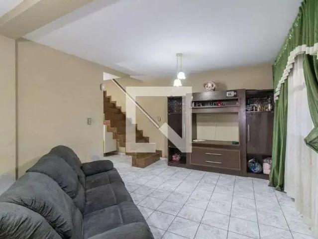 Casa / Sobrado para Locação em Guarulhos/SP Vila Rio de Janeiro 4 Quartos