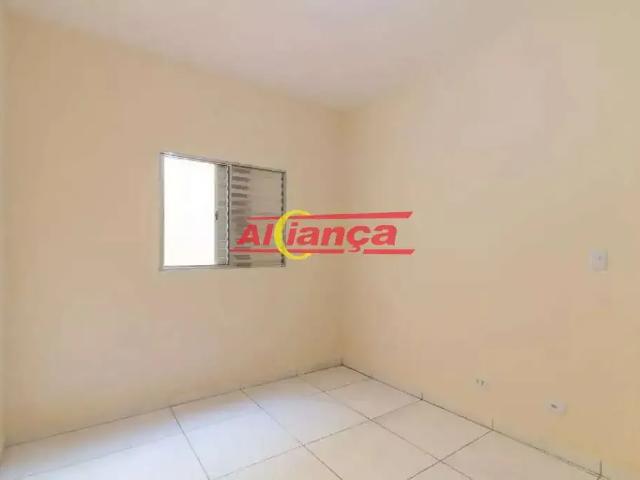 Casa / Sobrado para Locação em Guarulhos/SP Vila Rio de Janeiro 1 Quartos