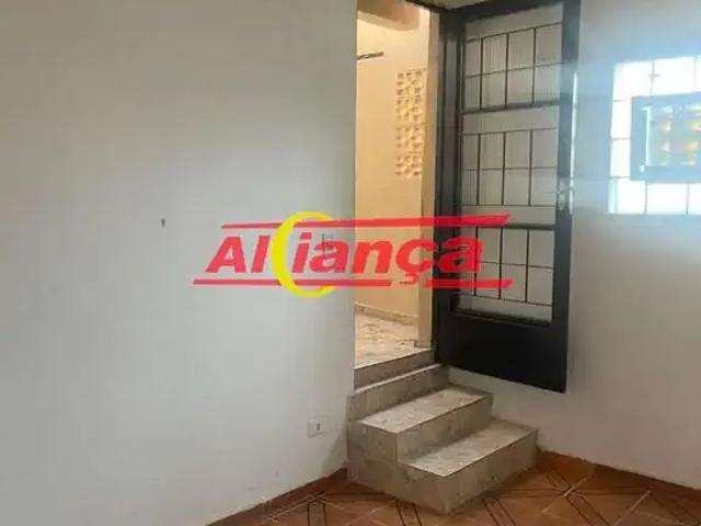 Casa / Sobrado para Locação em Guarulhos/SP Vila Rio de Janeiro 2 Quartos