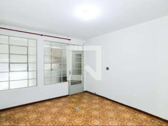 Casa / Sobrado para Locação em Guarulhos/SP Vila Rosália 1 Quartos