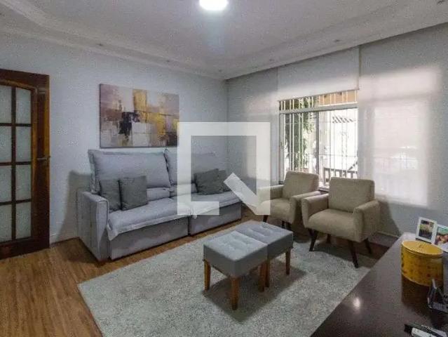 Casa / Sobrado para Locação em Guarulhos/SP Vila Rosália 2 Quartos