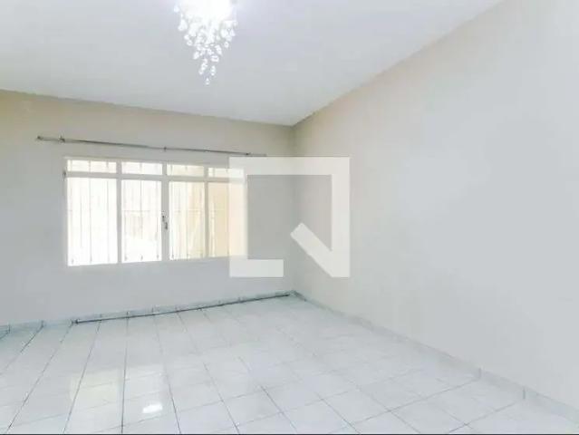 Casa / Sobrado para Locação em Guarulhos/SP Vila Rosália 2 Quartos