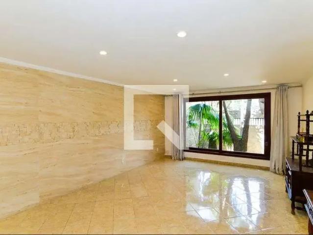 Casa / Sobrado para Locação em Guarulhos/SP Vila Rosália 2 Quartos