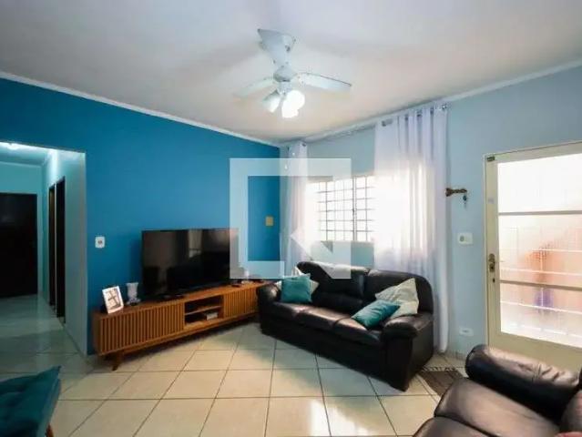Casa / Sobrado para Locação em Guarulhos/SP Vila Rosália 3 Quartos